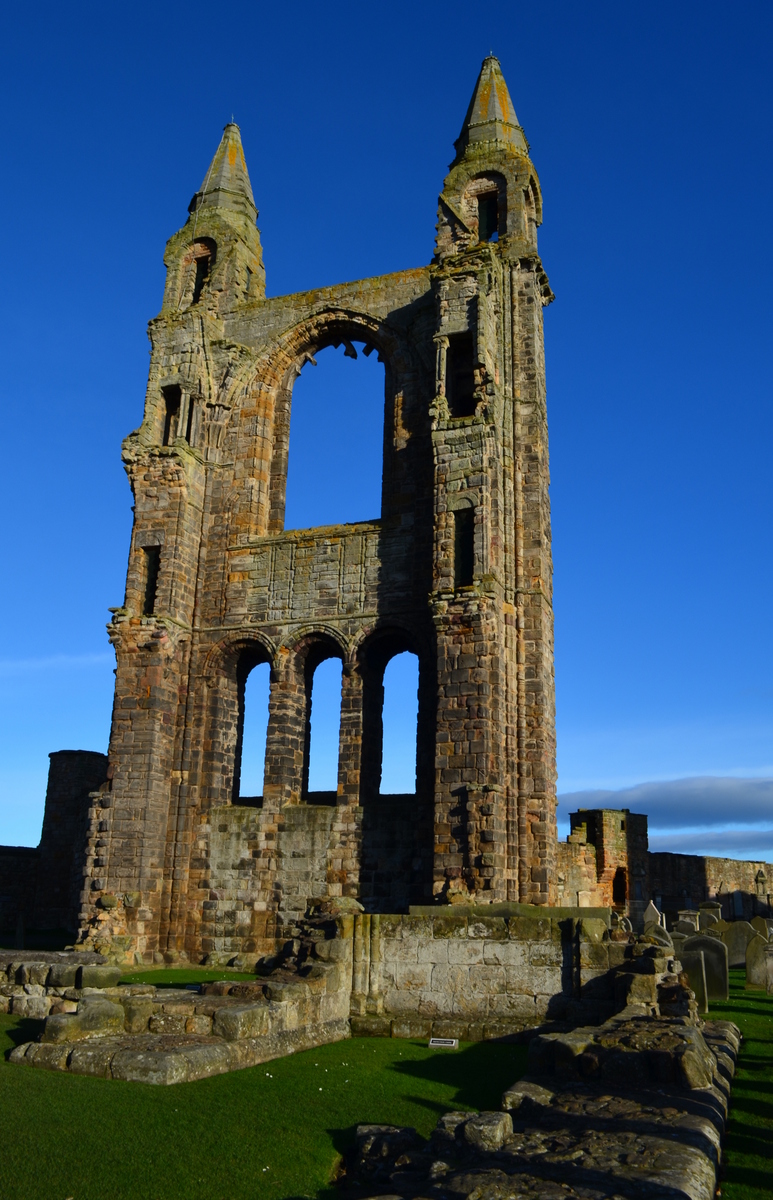 Tour Scotland: Tour Scotland Autumn Photographs Cathedral Ruins St Andrews