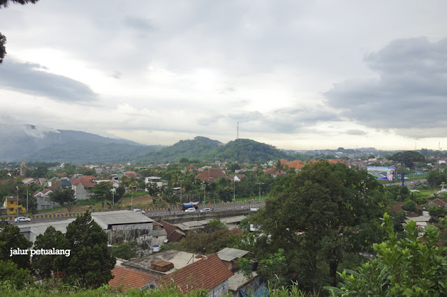 Menjelajah Gunung Wedon hingga Wisma Erni - Jalur Petualang