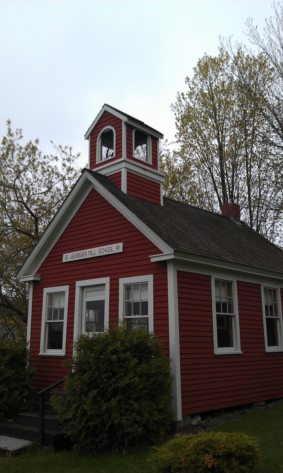 Jenny Goes Geocaching: Little Red Schoolhouse
