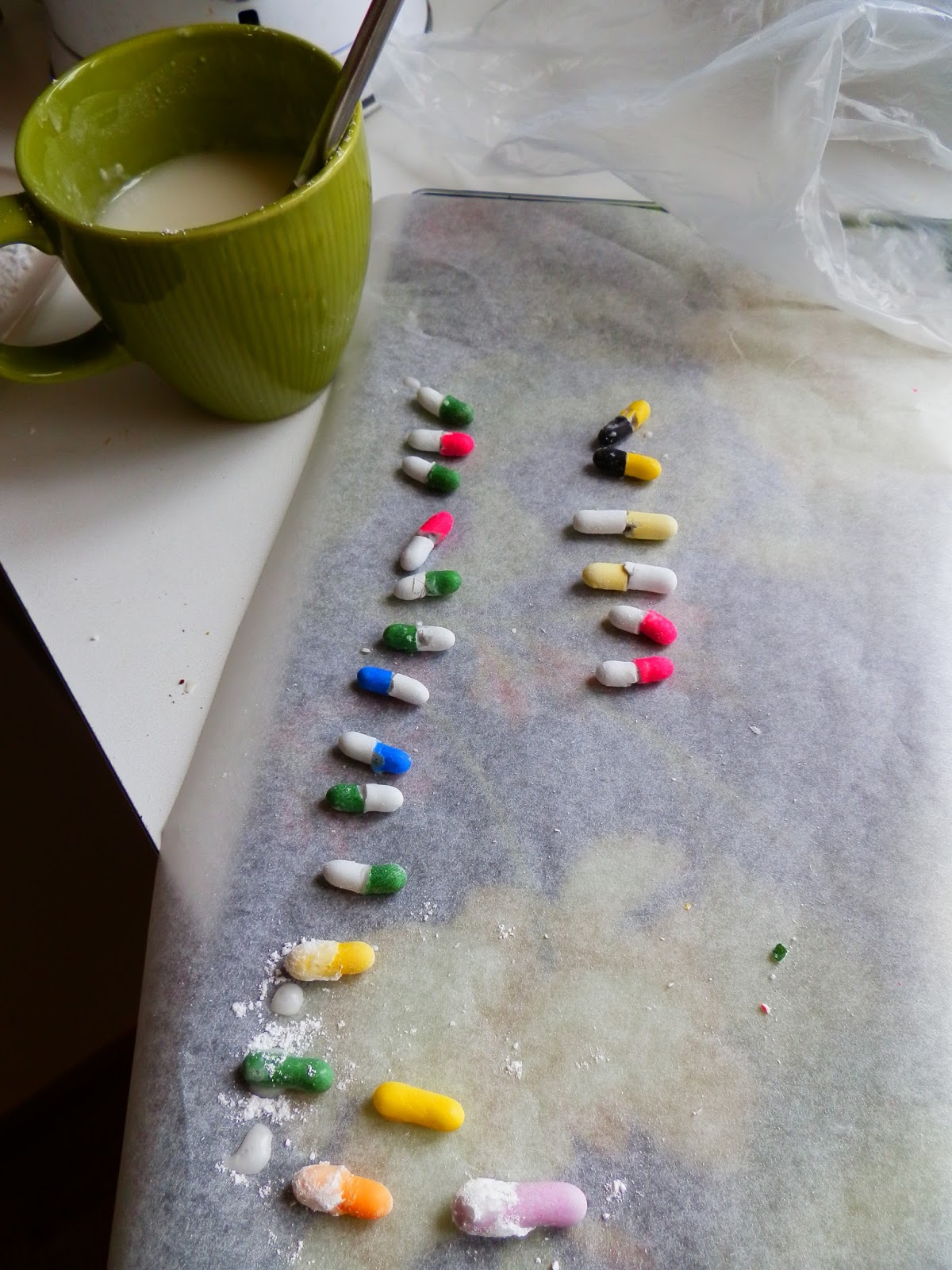 Daughter of the jaded era: DIY: "Doctors & Drug Addicts" Party & Make ...