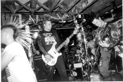 hardcore punk: Aus-Rotten - Not One Single Fucking Hit! Discography (1997)