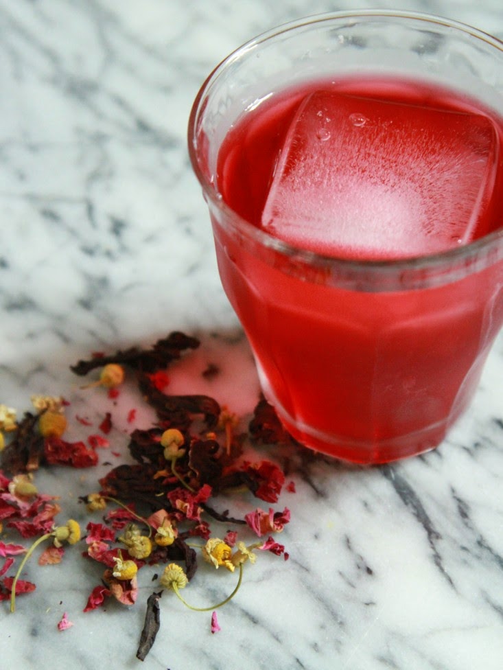 HEIRLOOM B E A U T Y: Summer Goddess Sun Tea with Chamomile Syrup