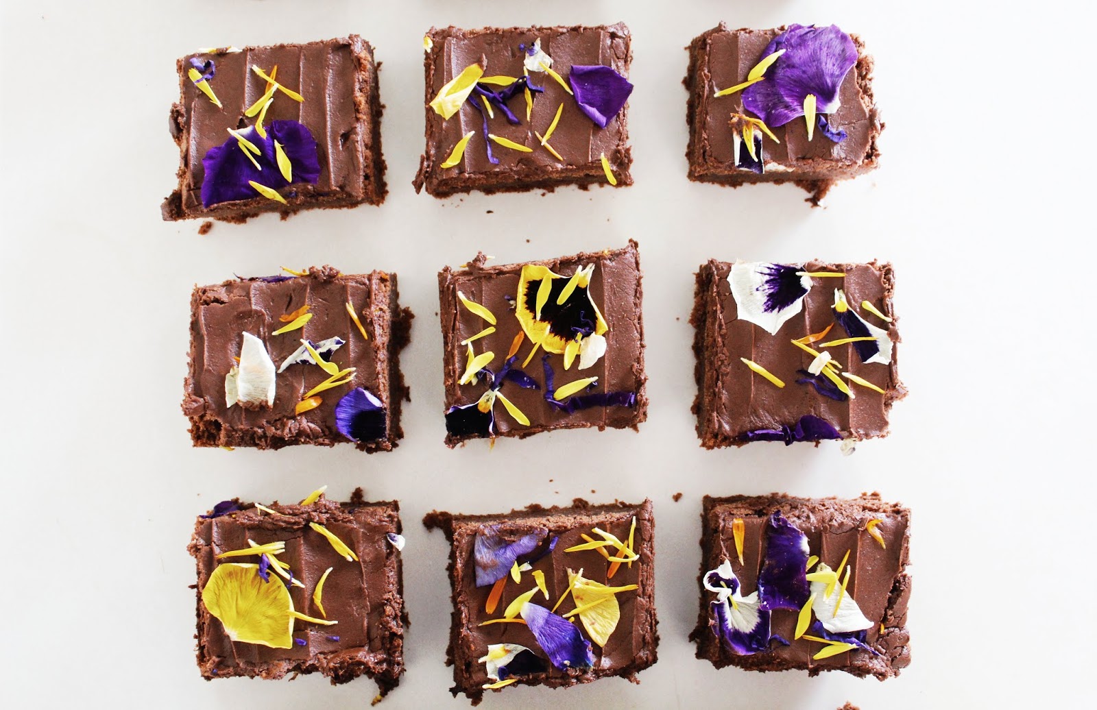 Autumn Amelia: Spring Brownies With Edible Flowers