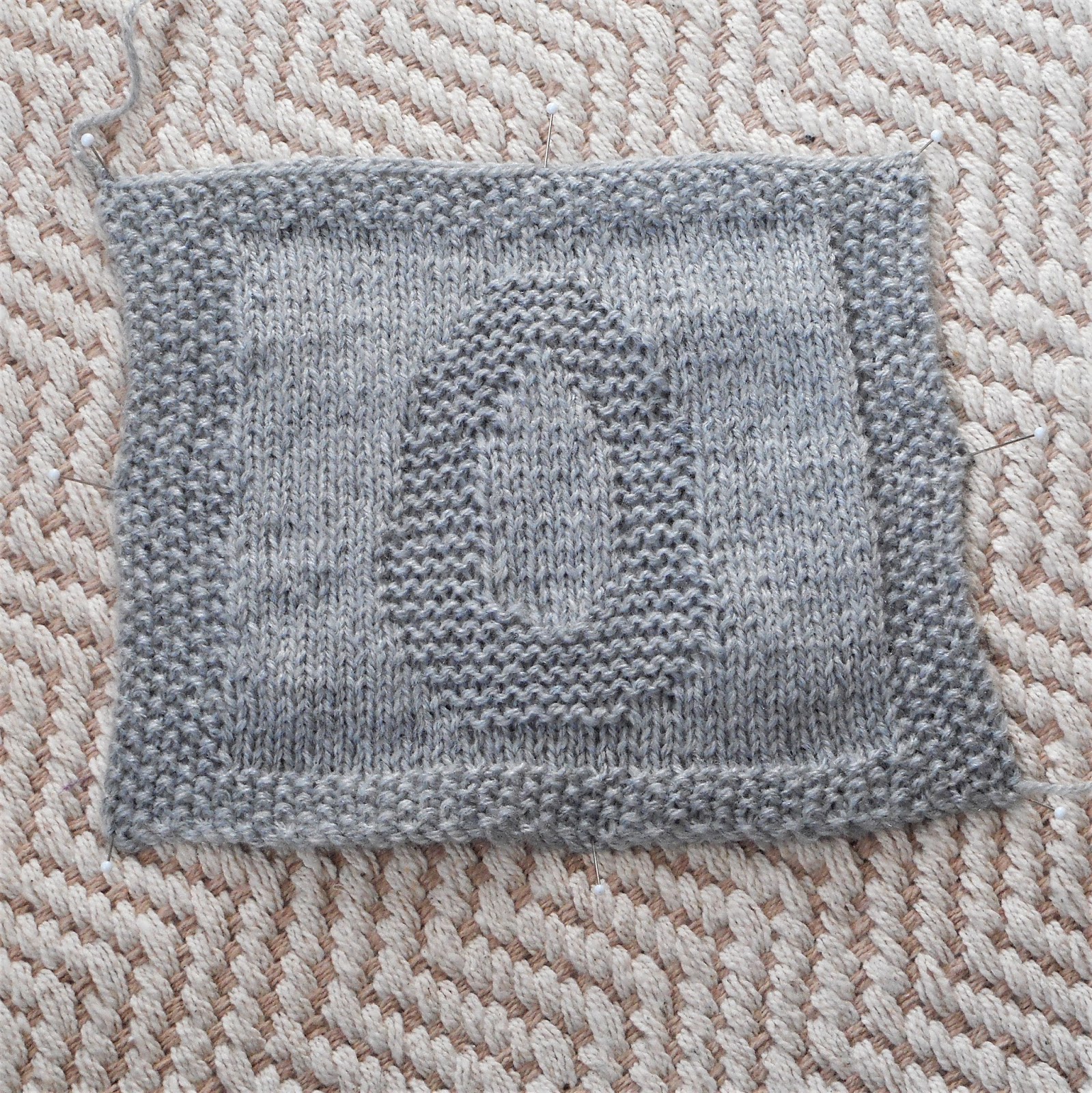 Kwirky Knits UK: O alphabet square