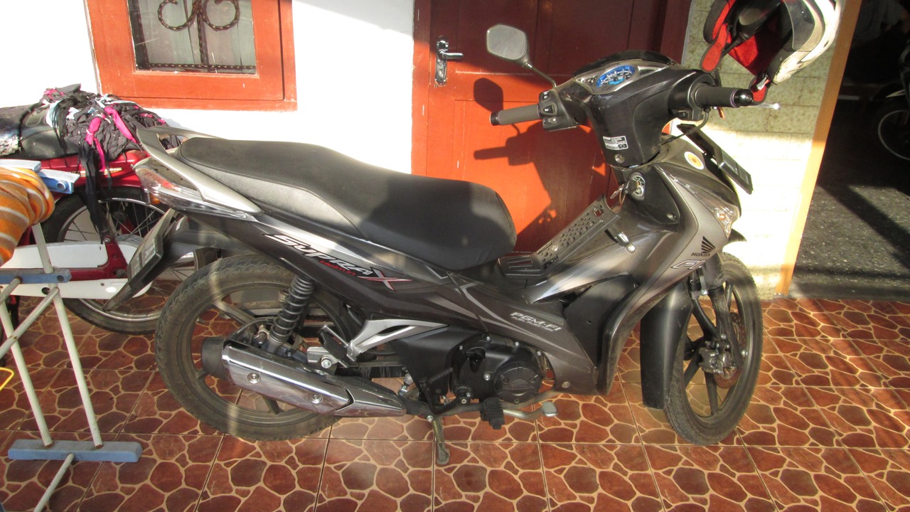 Solo Turing Motor: Review Supra X 125 Helm In PGM-FI