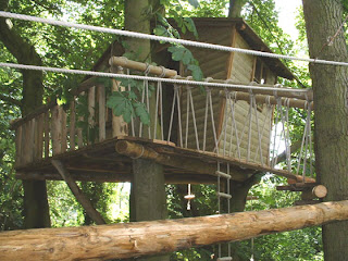 Pictures of Tree Houses and Play Houses From Around The World, Plans ...