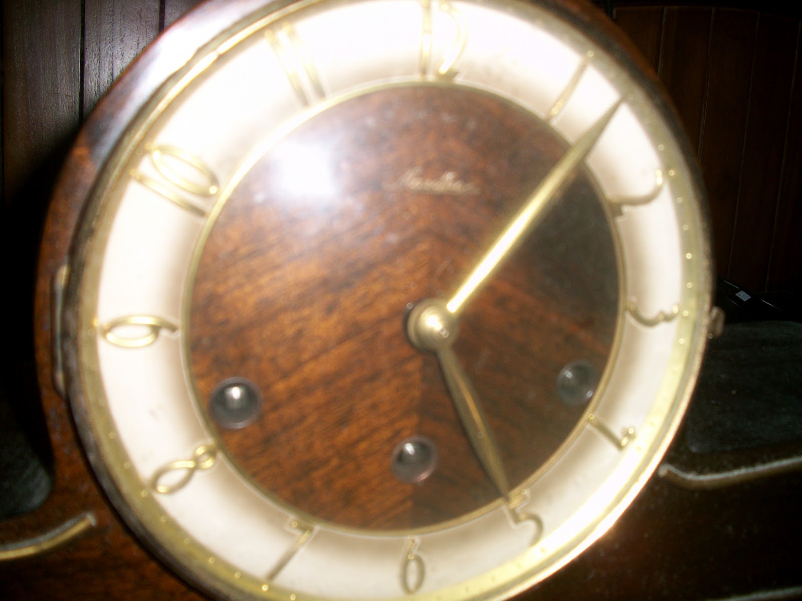 collectible items: Vintage Mauthe mantel clock