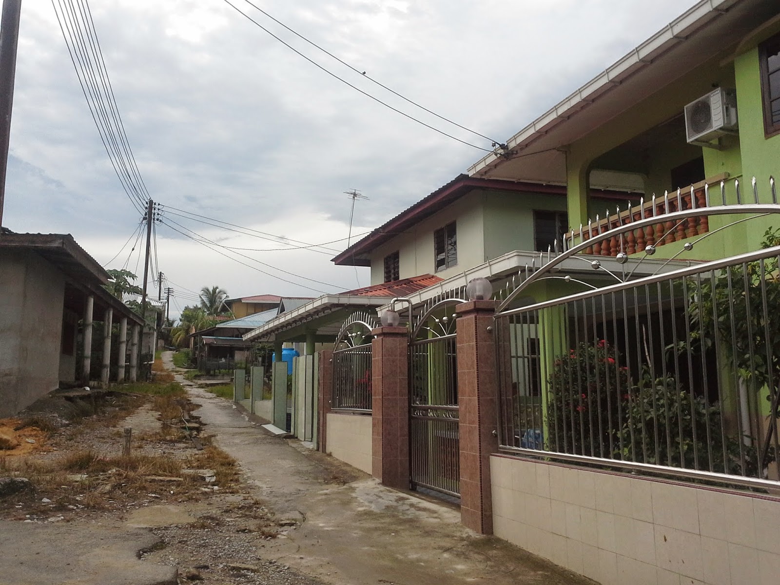 Keseronokkan Kehidupan Kampung di Sarawak : Kampung Selampit Lundu