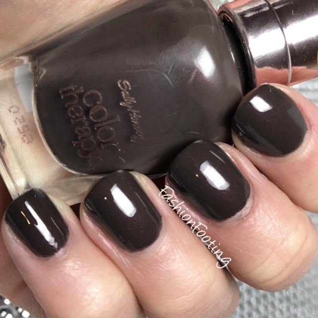 Fashion Footing: Sally Hansen Color Therapy Haute Stone