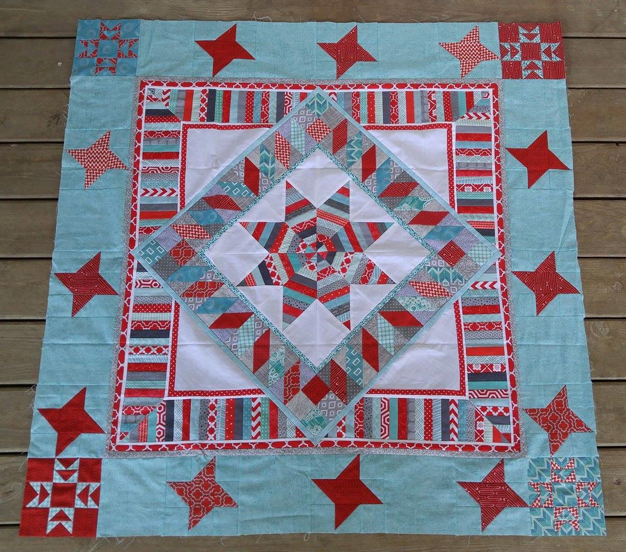 Slice of Pi Quilts: Round Robin - A Finished Quilt