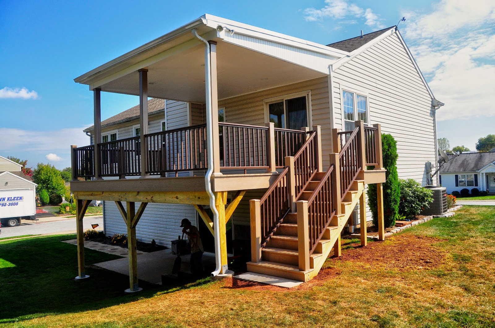 ERIC MARKS GENERAL CONTRACTING: ELEVATED DECK AND ROOF.