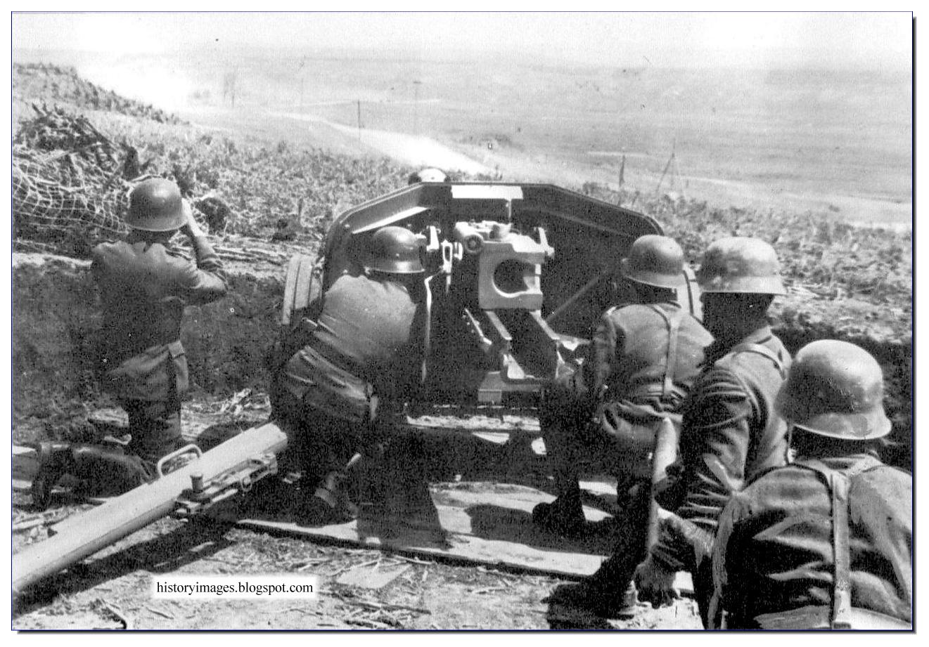 HISTORY IN IMAGES: Pictures Of War, History , WW2: Downfall: The ...