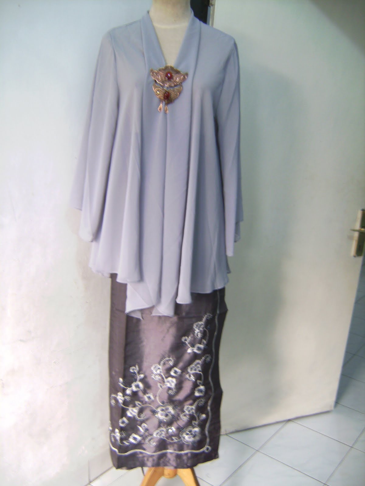 The Enyzhen: Baju Maroko