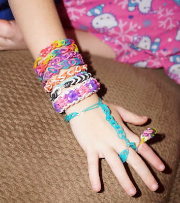 Evan and Lauren's Cool Blog: 12/6/13: Cra-Z-Loom Bracelet Maker from ...