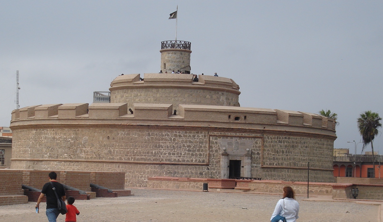 DORIS MEDALITH "LIGHT MELODY": FORTALEZA DEL REAL FELIPE