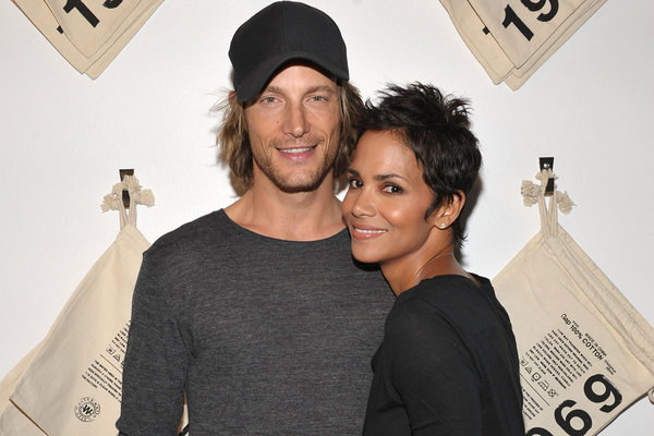 Halle Berry's ex and present boyfriend arrested after fight ...