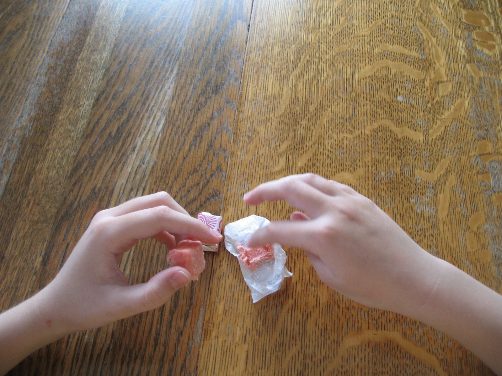 Almost Unschoolers: Summer Fun Day 32 - Bubble Gum Blowing Contest