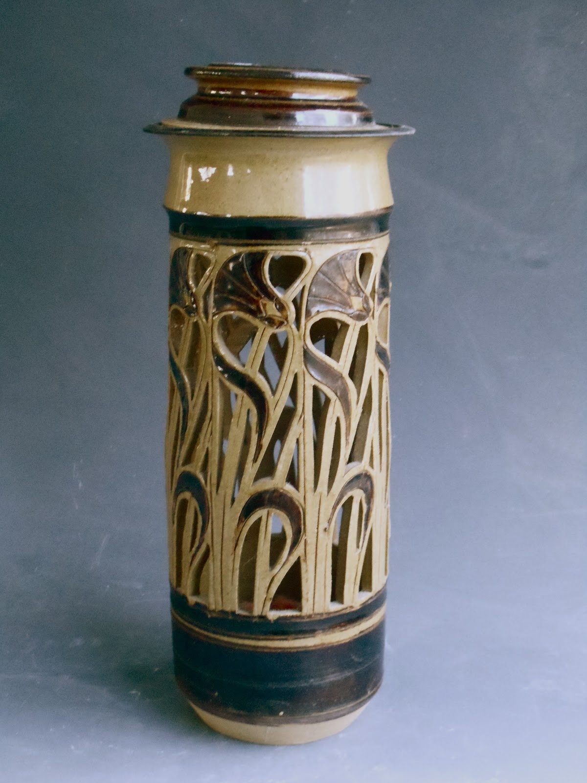 Julia (Munn) Livingston Pottery - ARCHIVED