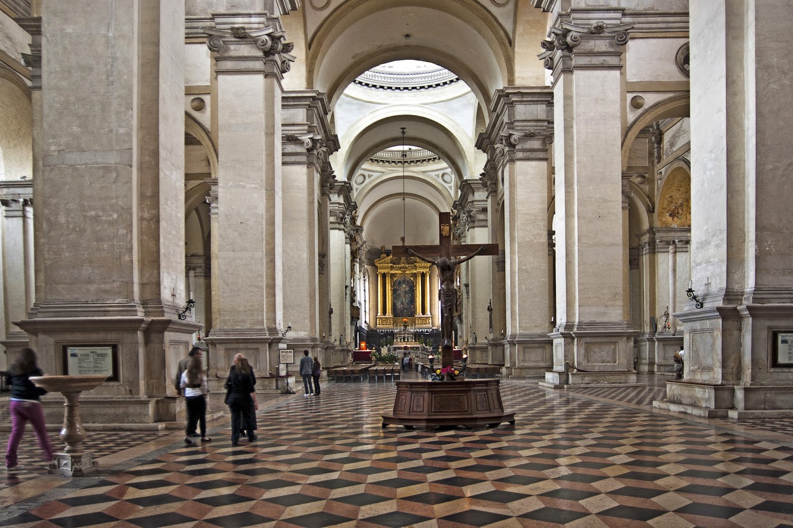 Lugares Sacros: Reliquias de san Lucas en Santa Justina de Padua