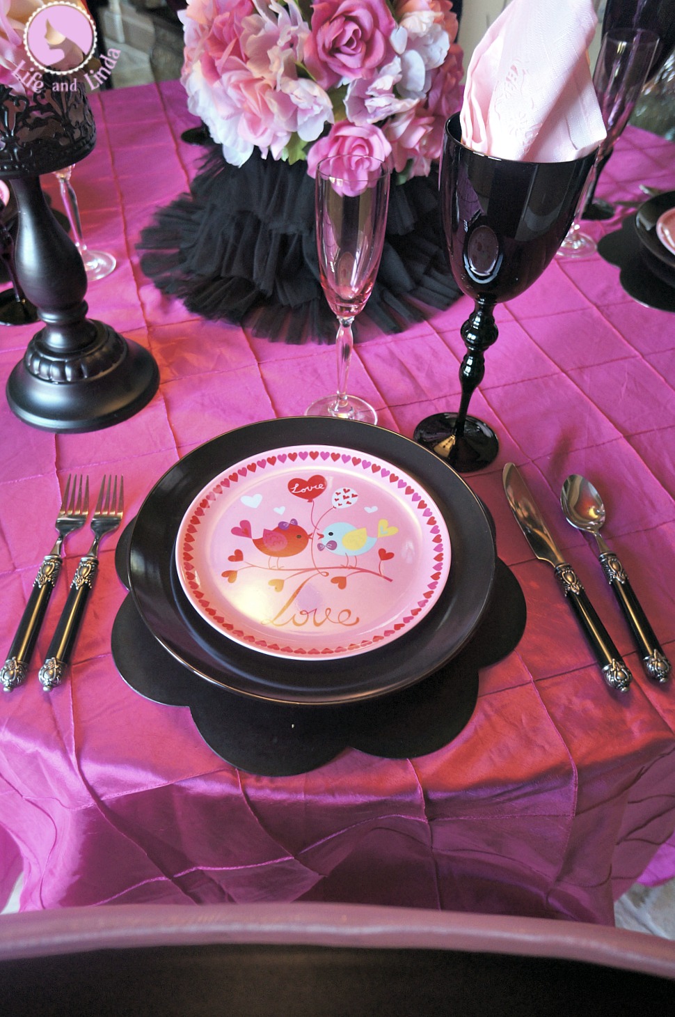 Fuchsia & Black Love Table | Life and Linda