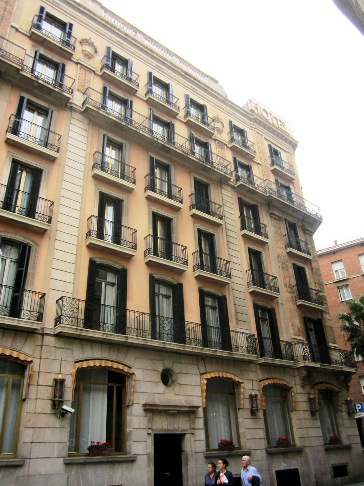 Redescubriendo Barcelona y más allá: 26/10/2016 Hotel Colón