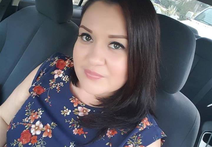 This Sugar Mummy In Canada Needs Your Number Now - Click Here - Tips