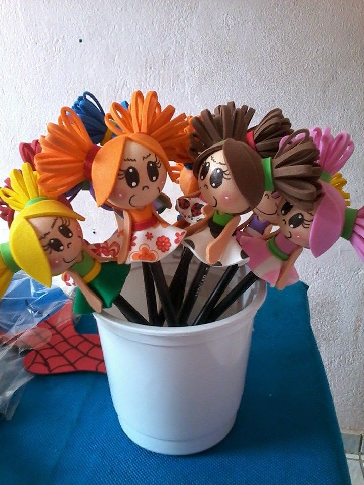 Artes da Pri e Cia.: PONTEIRAS DE LAPIS EM EVA