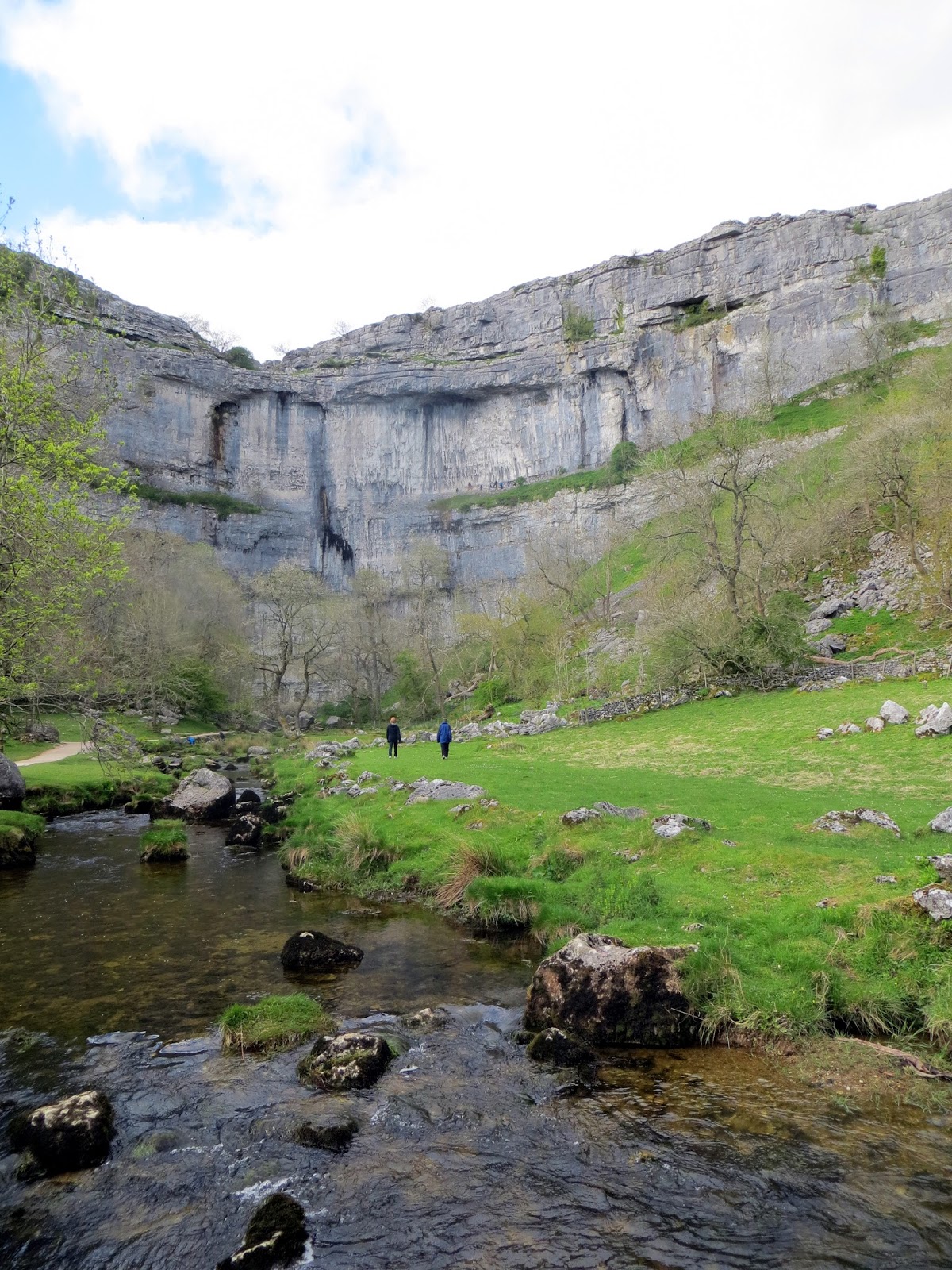 Exploring The Magical Malham Cove In The Yorkshire Dales - The Roaming ...