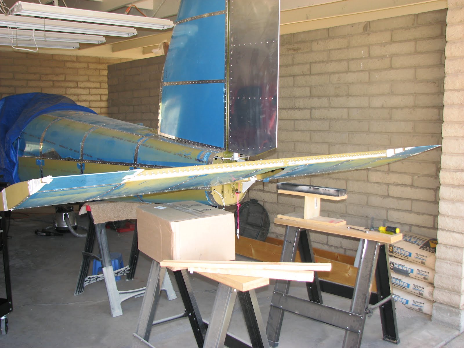Torsten's RV-12: Stabilator Installed