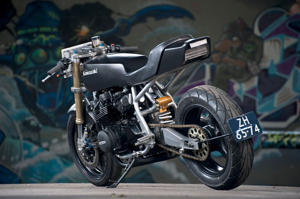 Cafe Fighter Z - RocketGarage - Cafe Racer Magazine
