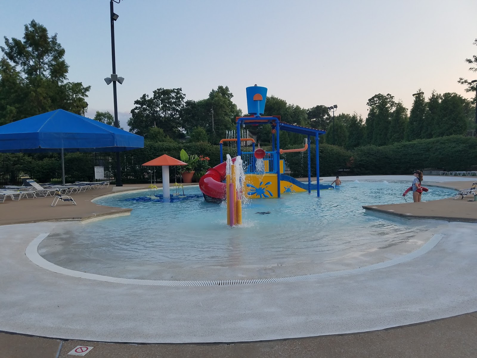 Play St. Louis: Webster Groves Aquatic Center at Memorial Park, Webster ...