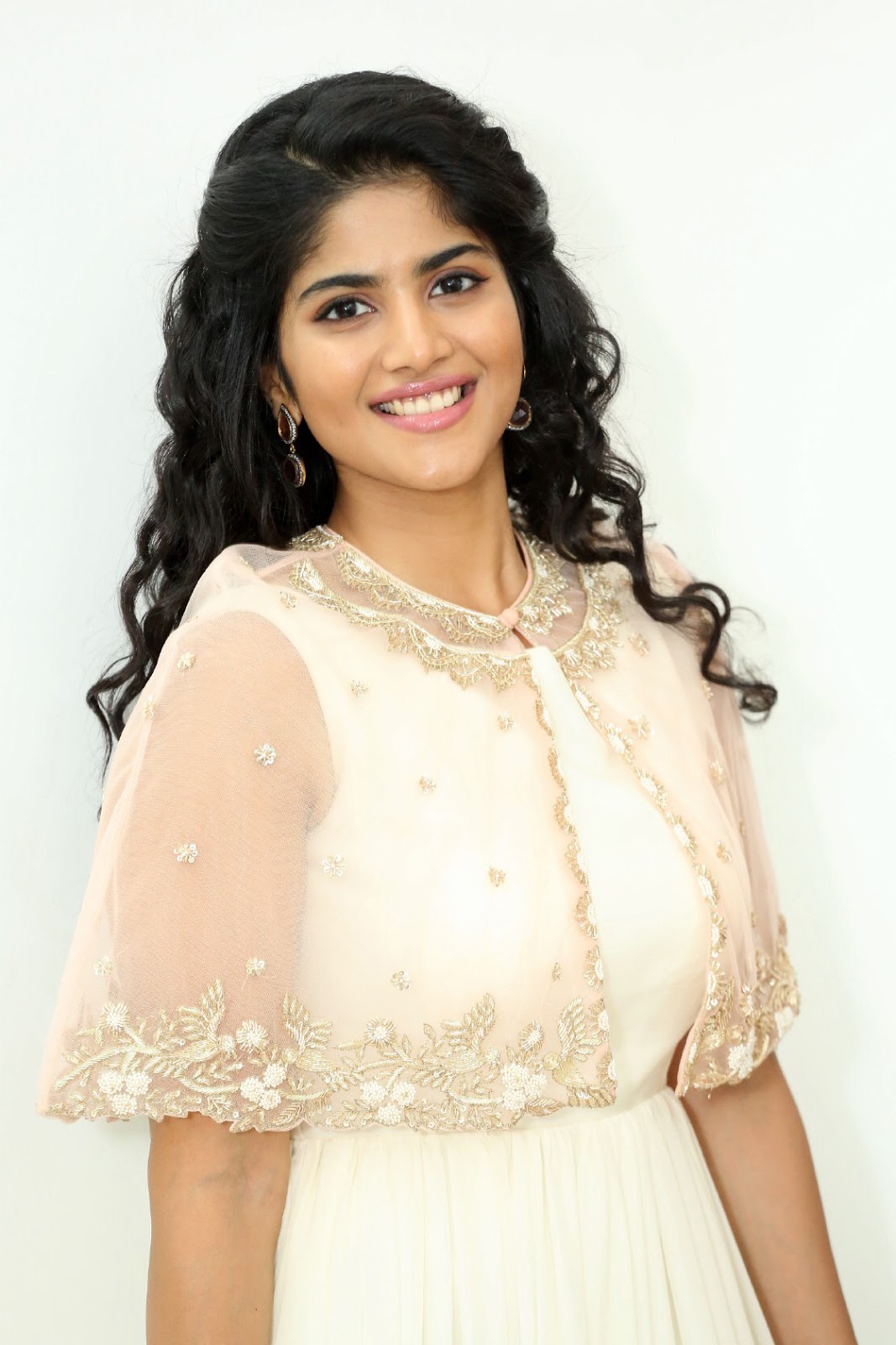 Megha Akash HD Images: Cute Smile Photos of Megha Akash | Cinema Fun World