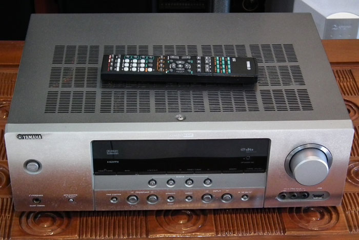 Lentera Akustika: Yamaha RX-V463 HDMI (AV Receiver)