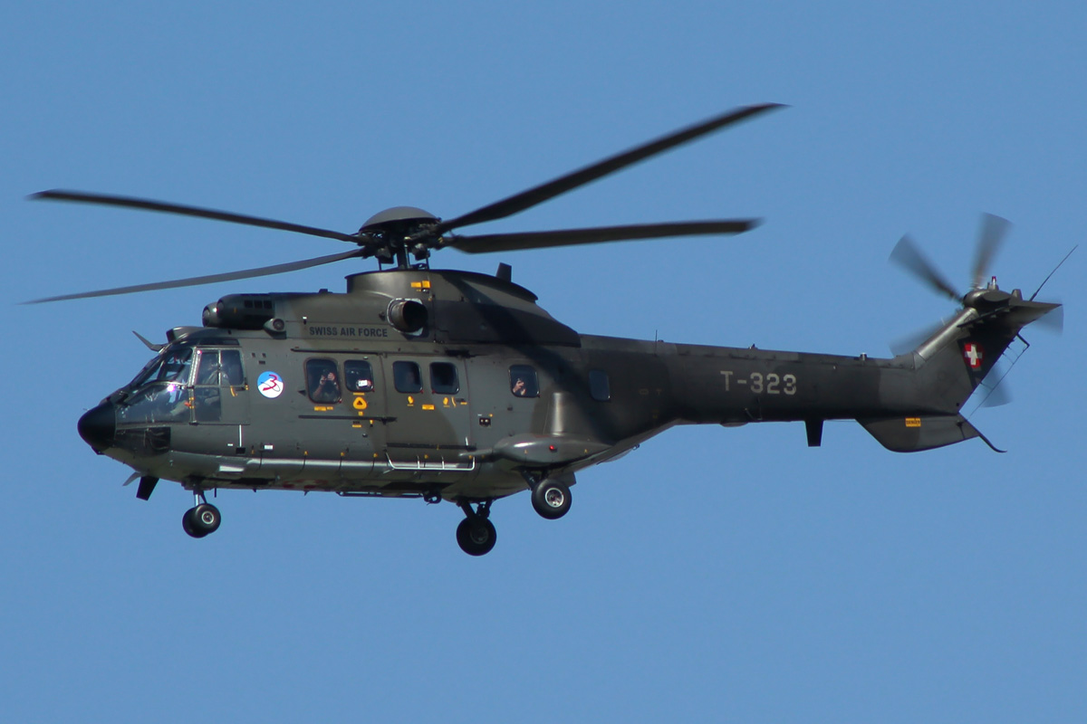 Eastwings: AS-332M1 Super Puma * Swiss Air Force * T-323