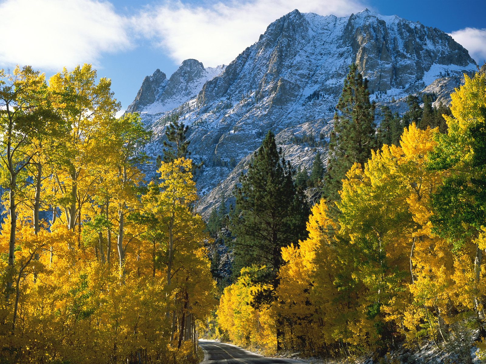 IWallpapers AUTUMN SEASON WALLPAPER iwallpapers-autumn-season-wallpaper