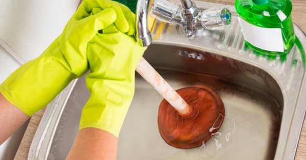 14 Easy Hacks to Clean Your Home On a Budget