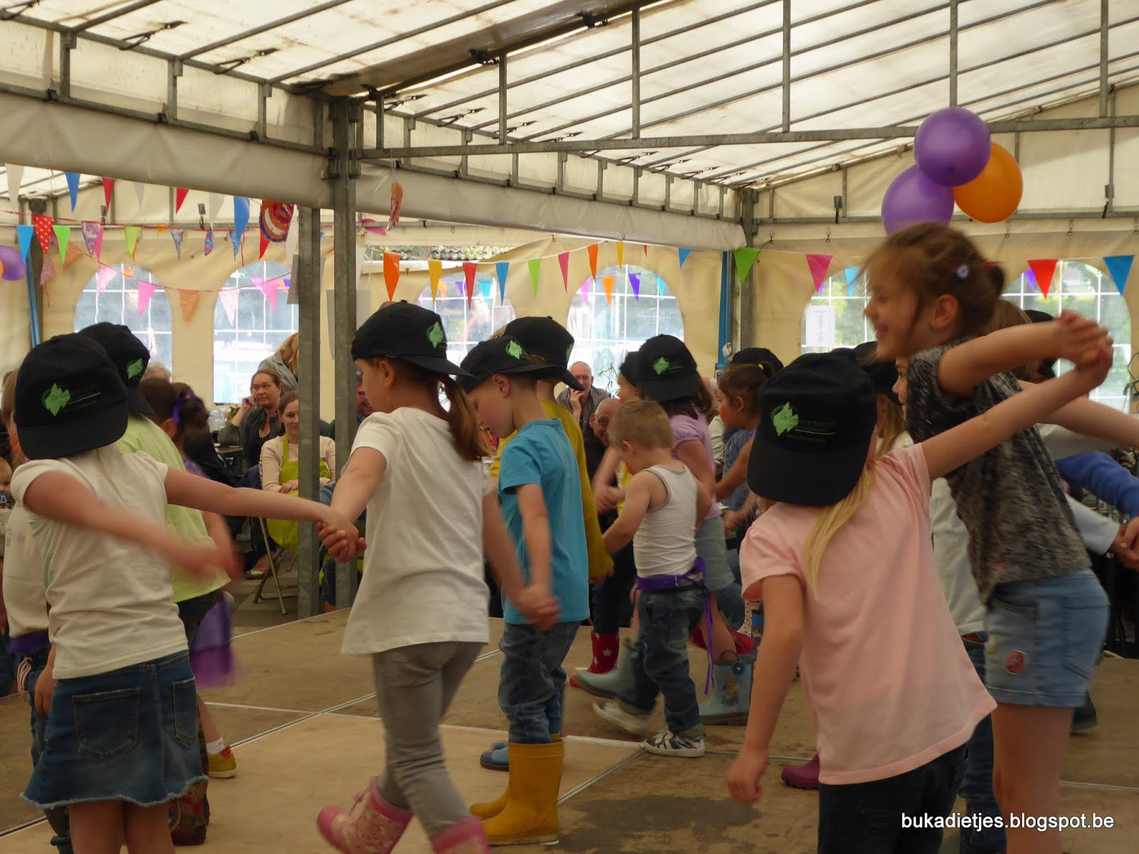 Welkom bij de jongste kleuters van GO! basisschool Spectrum Buken ...