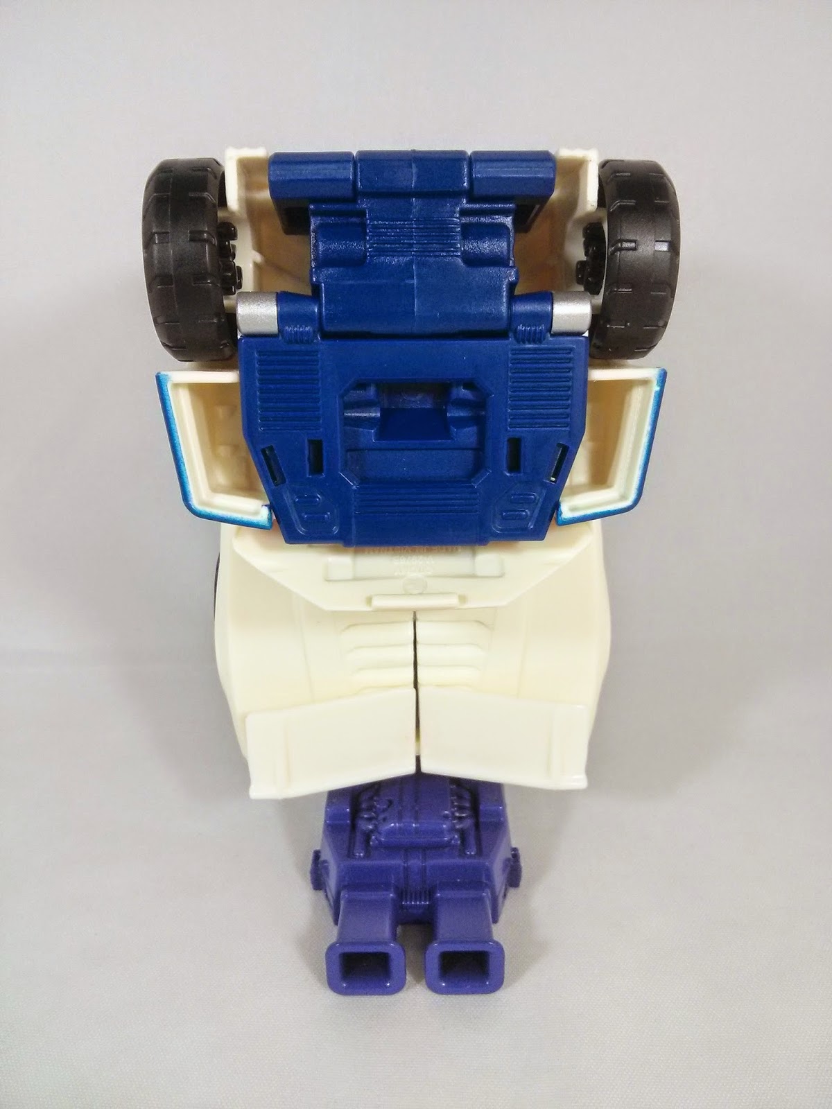 Toybox Soapbox: Transformers Combiner Wars Breakdown Review