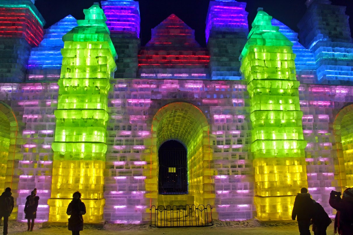 the viewing deck: Harbin Tour 3rd part; Ice and Snow World at Night