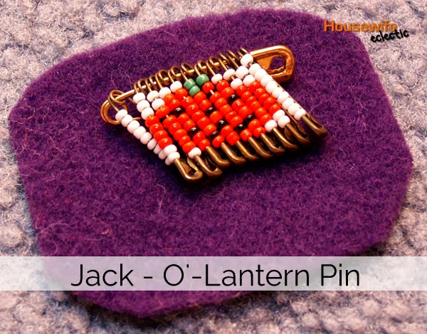 How to make a cute pumpkin pin - Housewife Eclectic