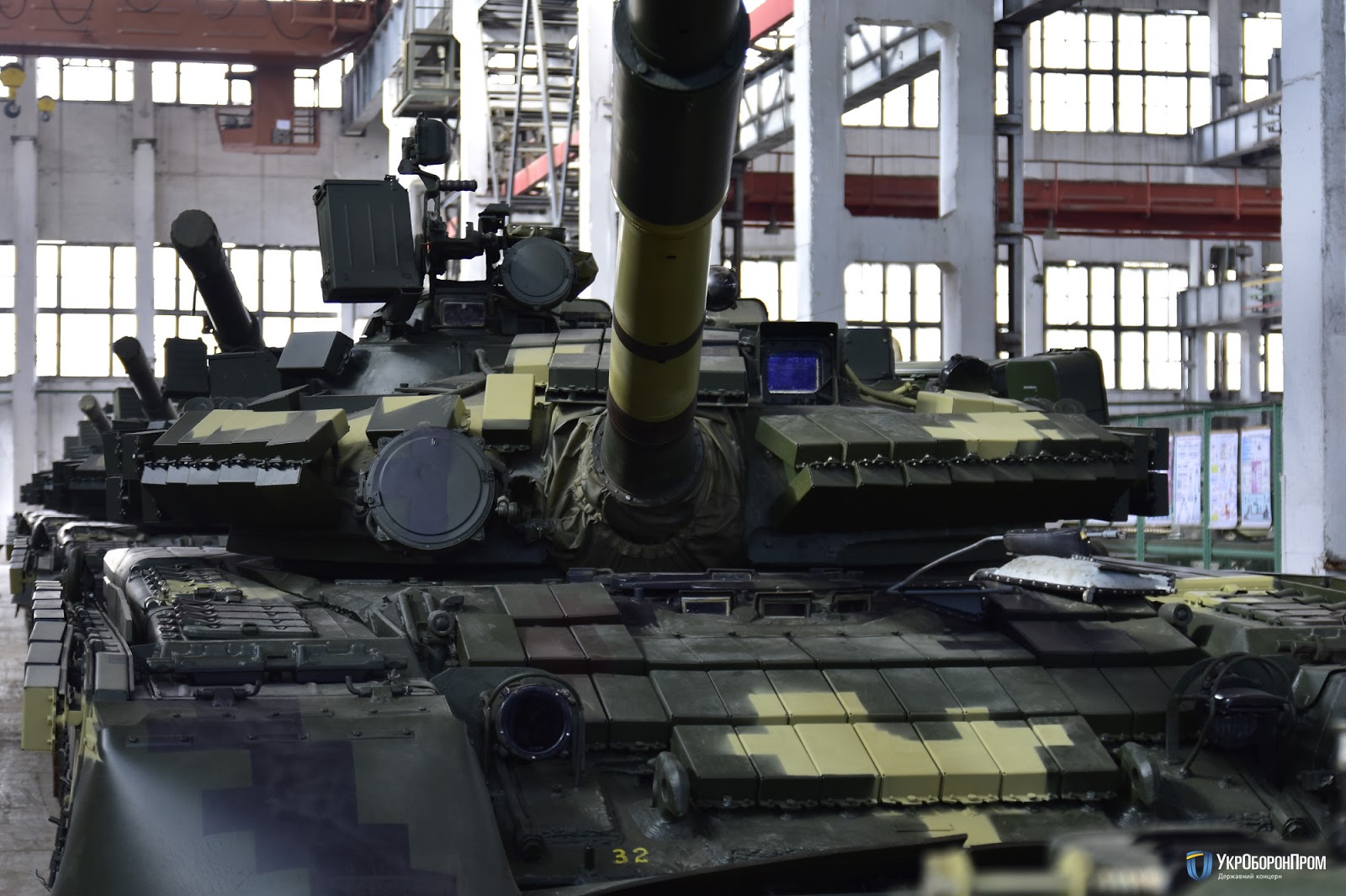 Ukroboronprom prepare another batch of «flying» tanks T-80 for ...