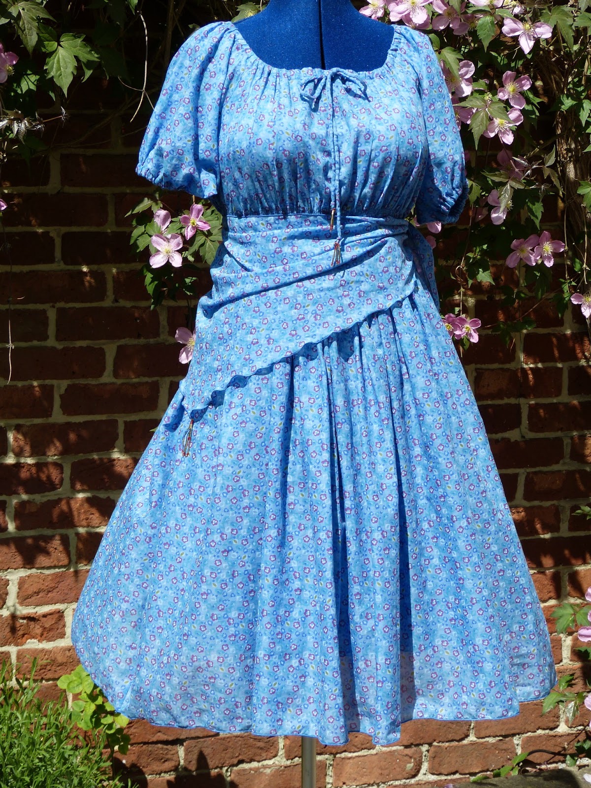 Zelie's Roses : Pretty Modest Dress in Lightweight Cotton Lawn