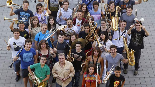 AL ROJO VIVO: EL SÁBADO CONCIERTO DE LA BANDA DE BURLADA EN LA CASA DE ...