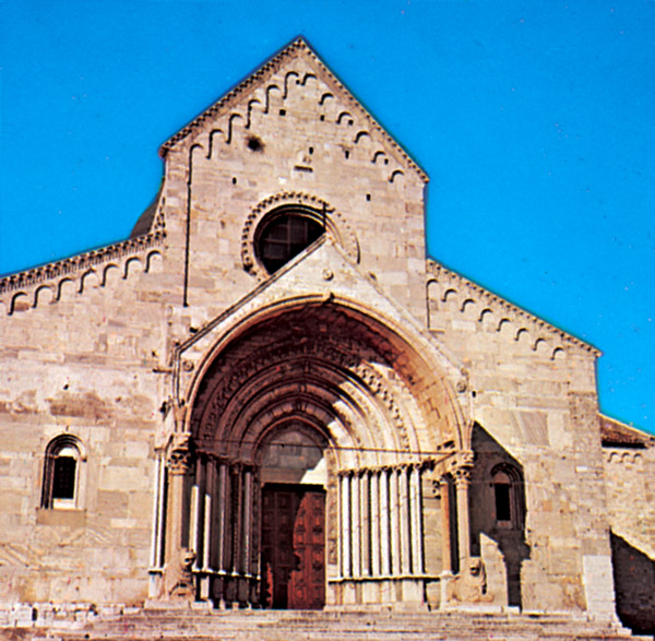 FAGBLOGP: Stilhistorie: Bysantinsk, Romansk og Gotisk stil