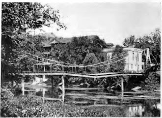 The Riverside Arcade Building in the early 1900's....
