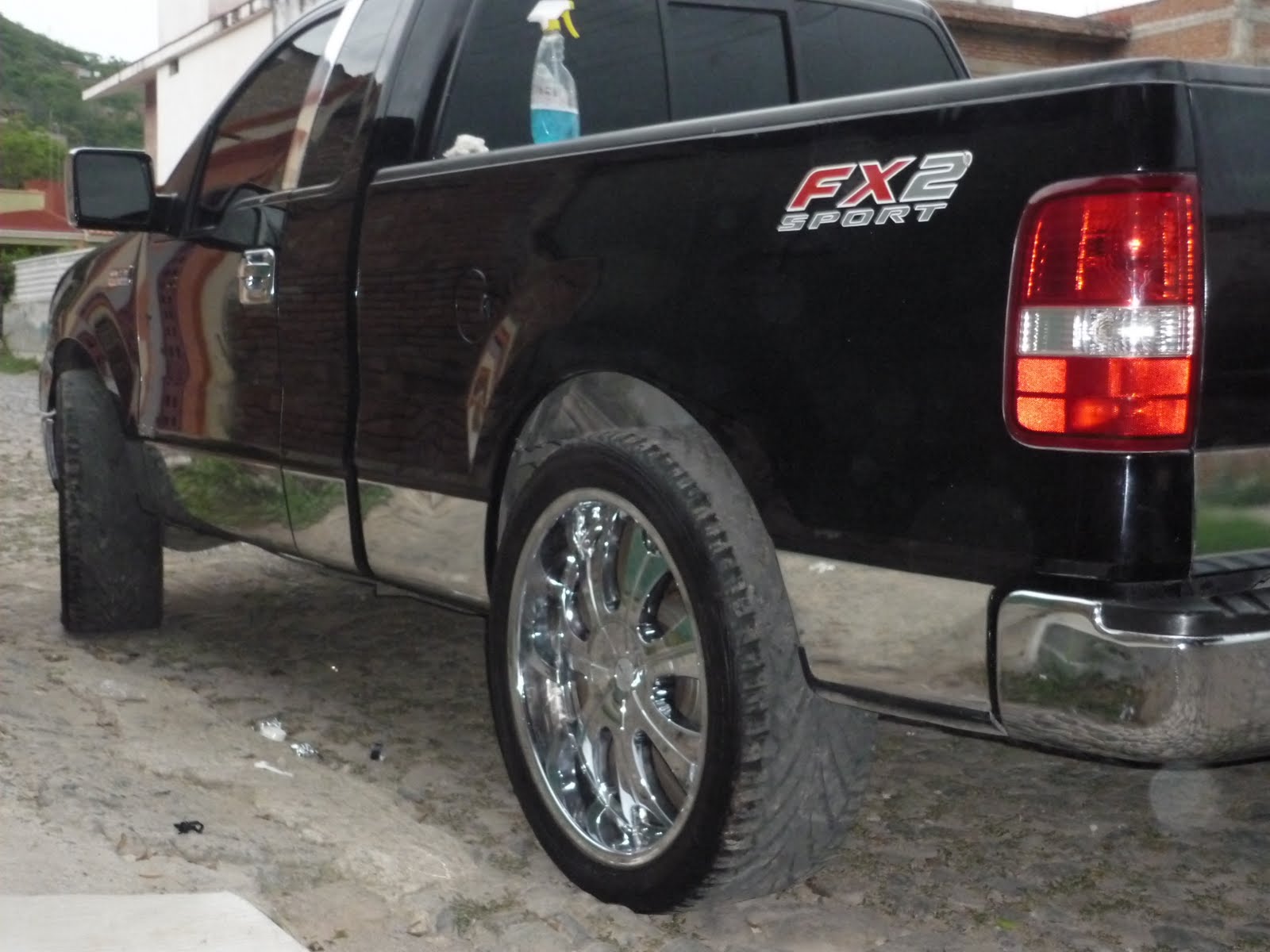 Impresionarte Publicidad: Rotulo Vinil Imitacion Cromo Espejo en Ford ...