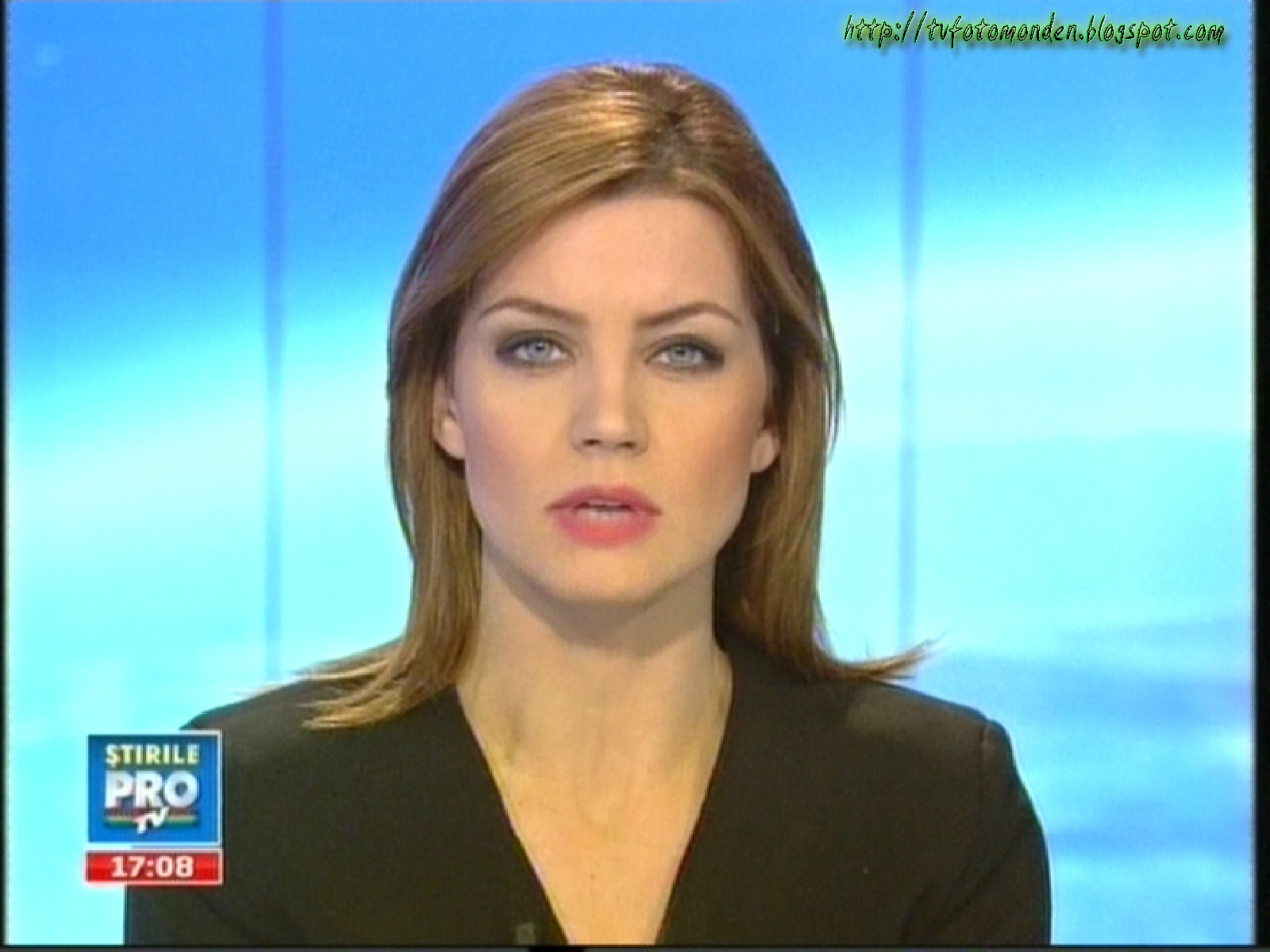 tv foto monden: Monica Dascalu, fermecatoarea prezentatoare a stirilor ...