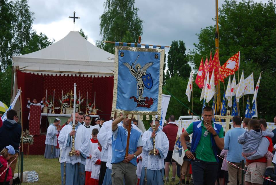 New Liturgical Movement: Chartres Pilgrimage: First Images and News ...