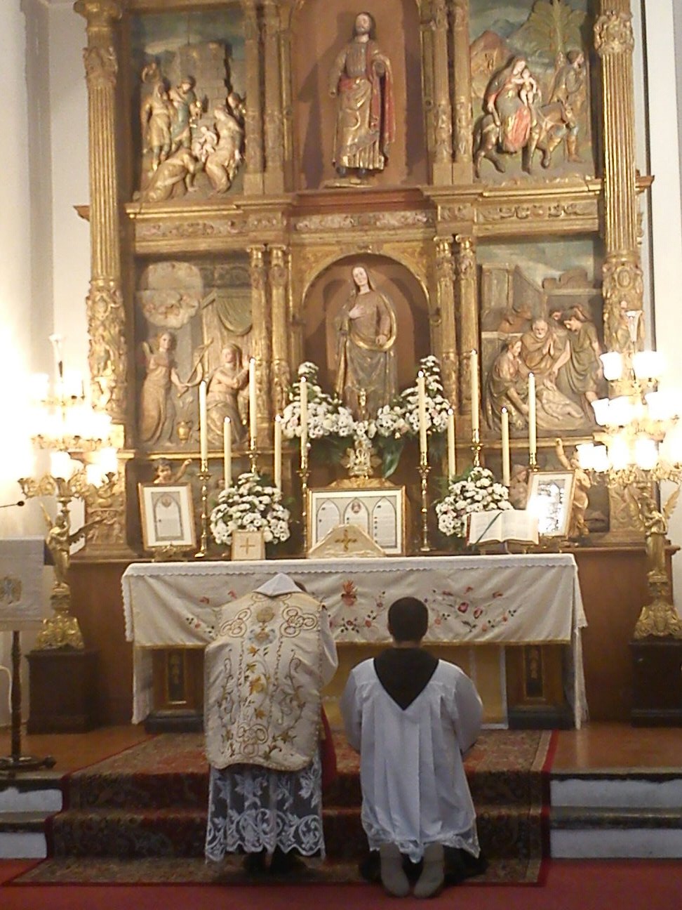 CATHOLICVS: Más imágenes de la Santa Misa tradicional del Corpus ...