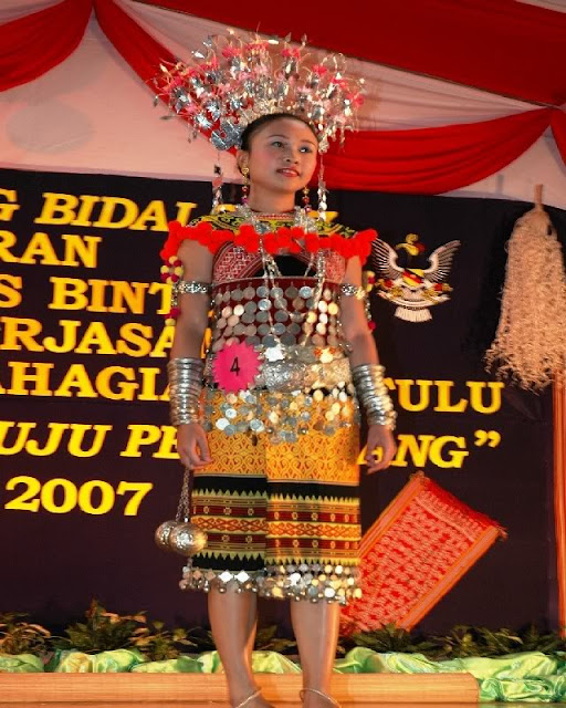 RABAI PAGES: Ngepan Indu Iban